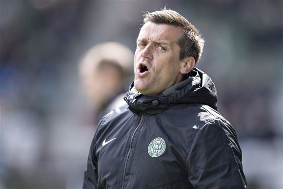 Johnny Mølby bliver træner hos superliganedrykker - Avisen.dk