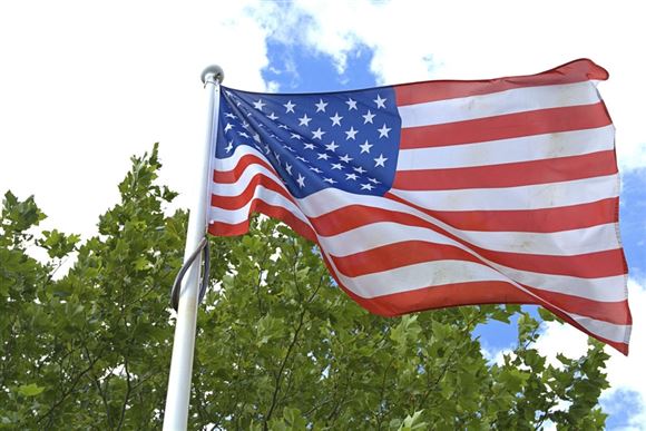 Fra i morgen må du flage for hvad som helst - Avisen.dk