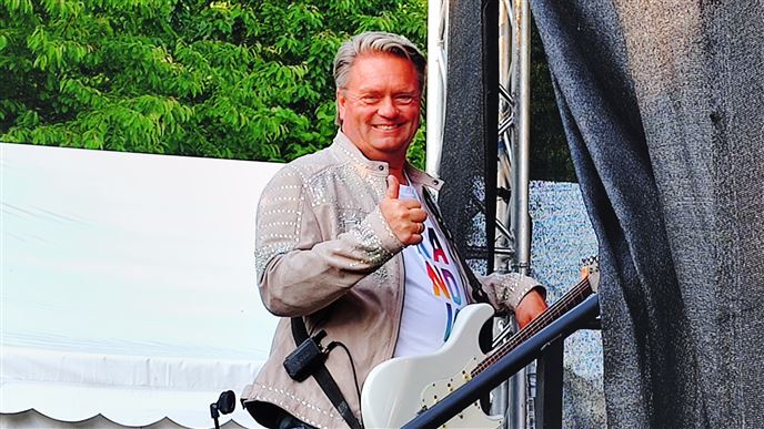 Kandis-Johnny smider kilo efter kilo - Avisen.dk