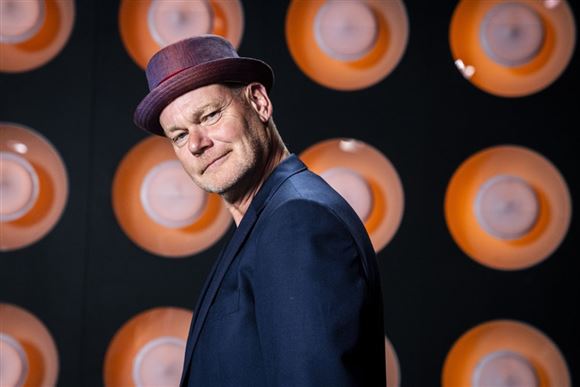 Andreas Bo: Sundt at kigge sig i spejlet - Avisen.dk