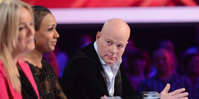 Kendt tv-vært dater DRs smukke vejrpige - Avisen.dk