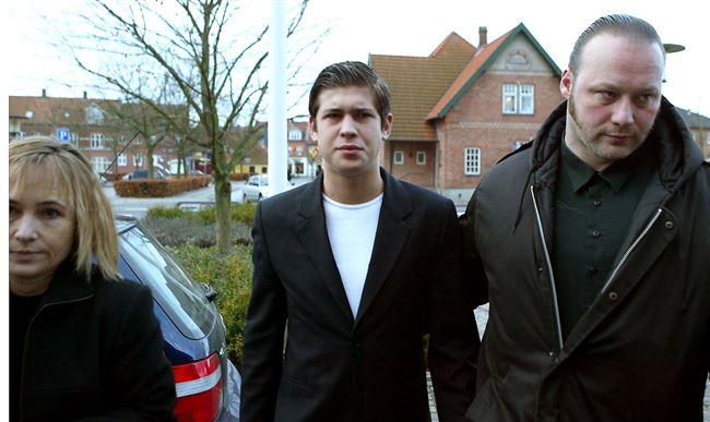 Popstars-Jon risikerer fængsel - Avisen.dk