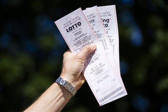 Gavmild Lotto-vinder: Har det bedst når jeg gør noget for andre - Avisen.dk